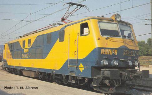 Roco Electric locomotive E 250 with Digital Sound - EuroTrainHobby